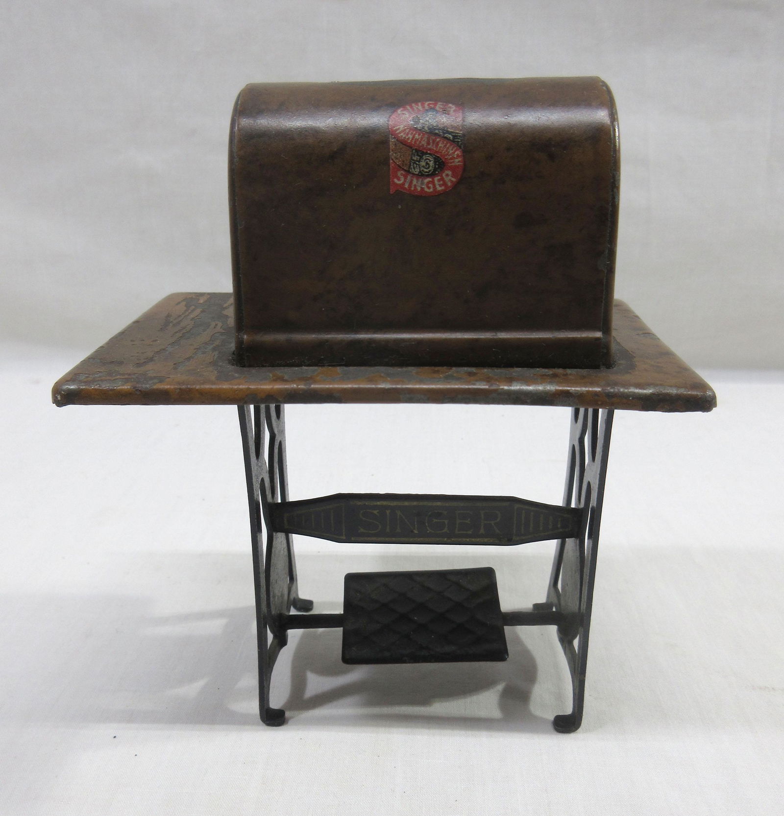 RARE Metal Singer Sewing Machine Coin Bank - Jun 08, 2020 | Martin ...