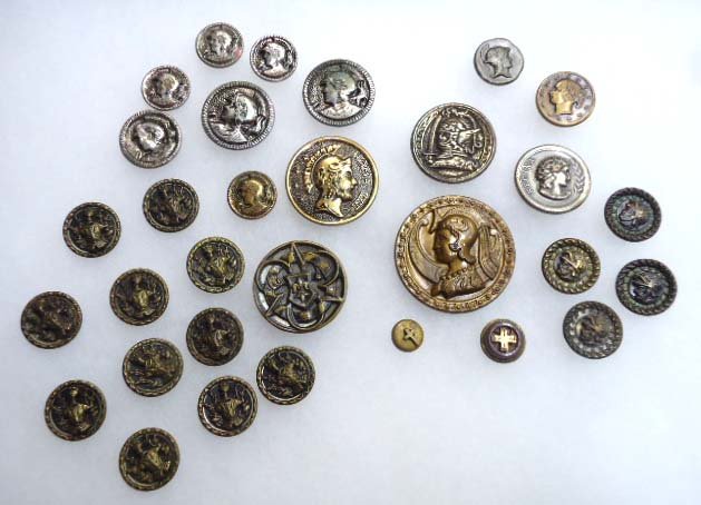 Hector, Knight's & Roman Buttons 31pc