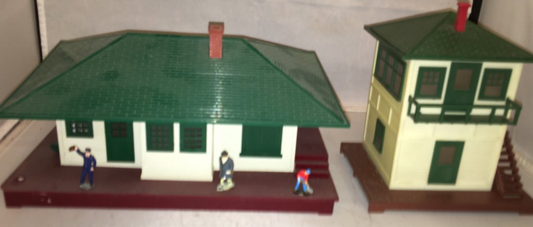 Lionel Postwar O Gauge Buildings