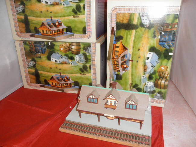 Three Lefton Perris Ho Gauge Train Stations Ob