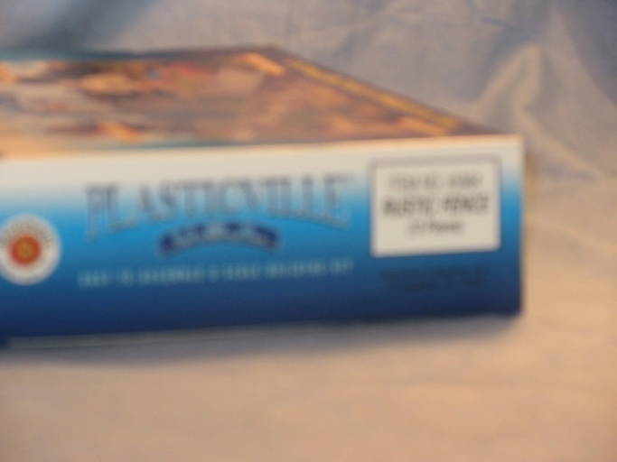 Plasticville O Scale Rustic Fence Plus