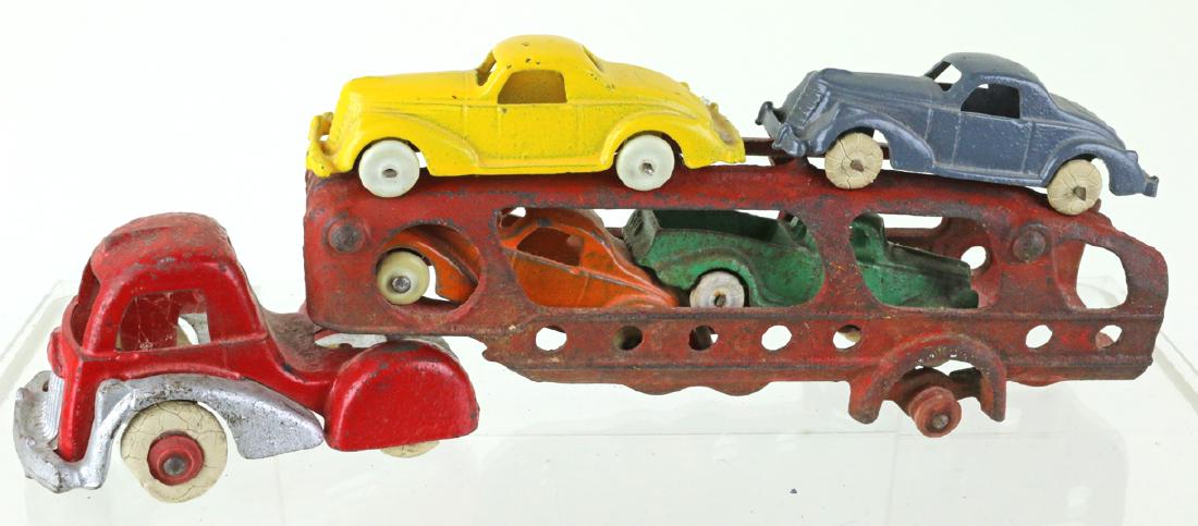 Hubley Cast Iron Car Carrier & 4 Cars