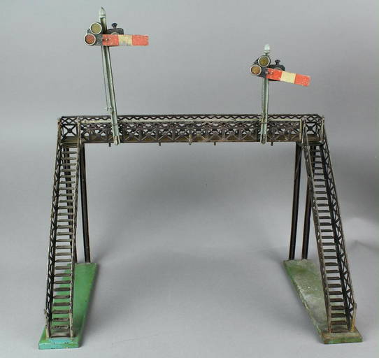 Marklin Signal Bridge Passenger Walkway (#0016) on Mar 25, 2022 ...