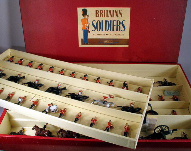 268: BRITAINS DISPLAY SET 73: Rare Tied in Box