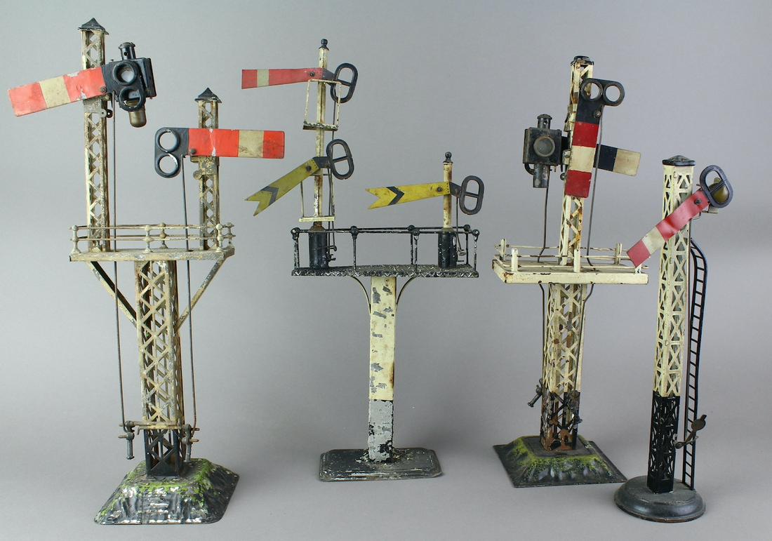 1900s Bing German Train Large Semaphore Signals - Nov 25, 2022 | American Antique Auctions in NJ
