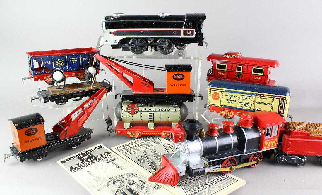 Large Marx Tin Train Group & Marx Train Tables - Mar 03, 2023 ...