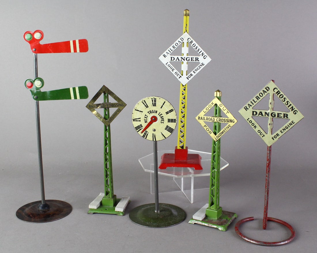 Lionel Signs & Semaphores