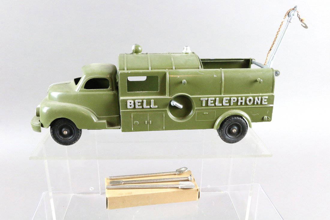 Hubley Bell Telephone Service Truck Large W Accessories In Box Auction
