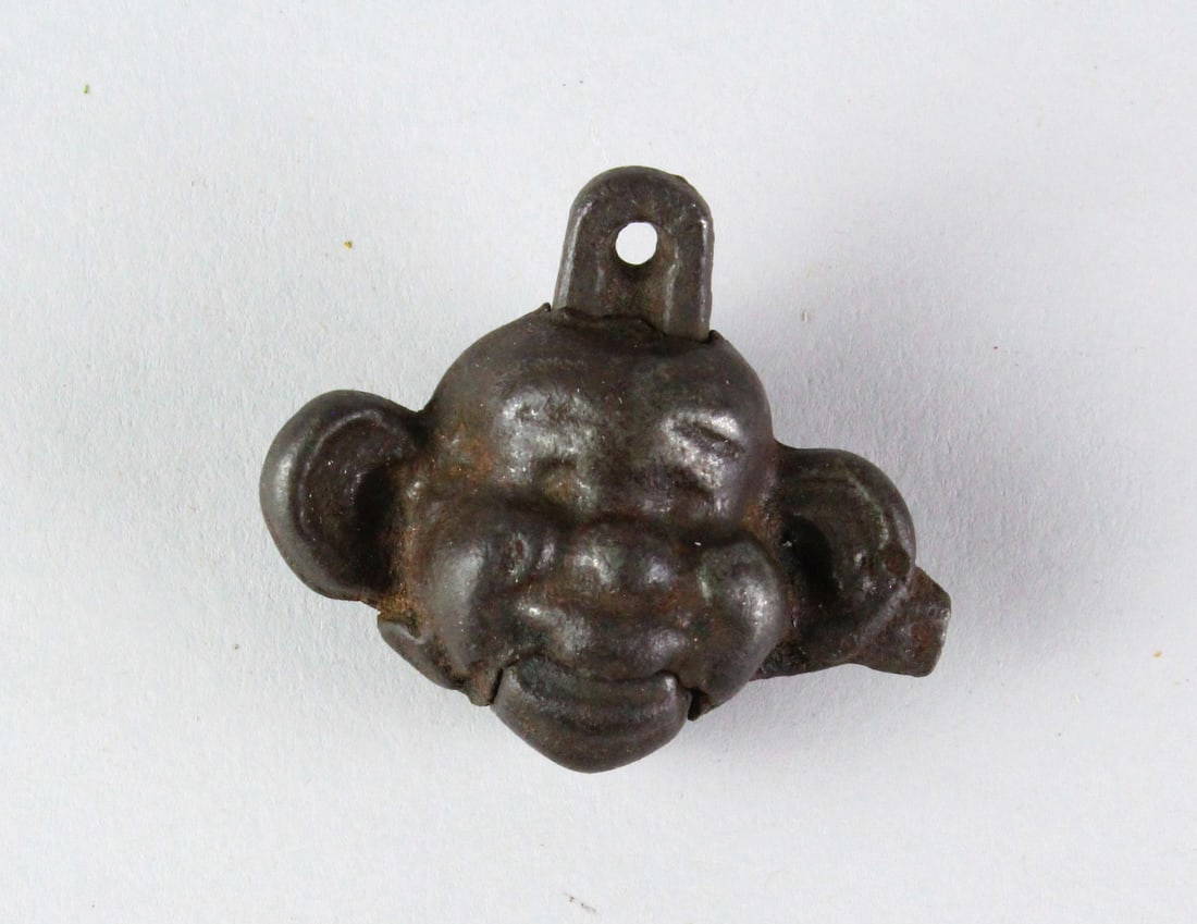 1900s Cast Iron Yellow Kid Cap Bomb Auction