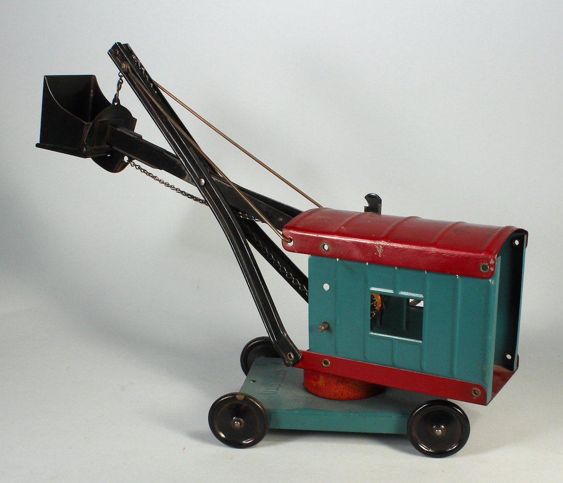 1930s Structo Steam Shovel Crane Truck