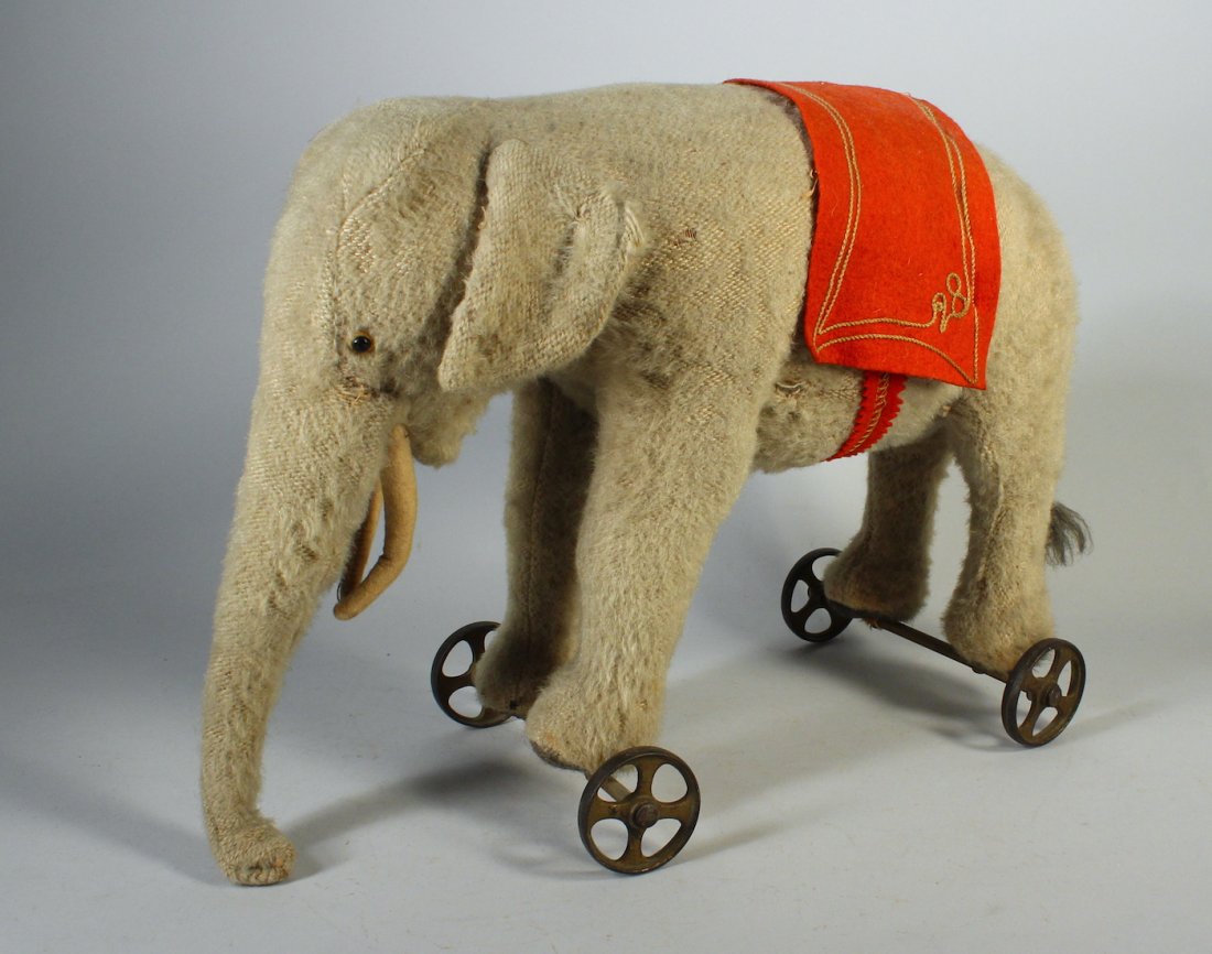 Steiff Jumbo the Elephant on Wheels