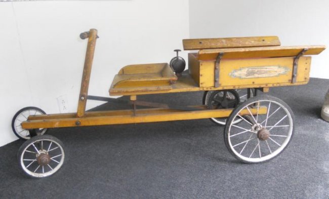 VINTAGE IRISH MAIL CART : Lot 13