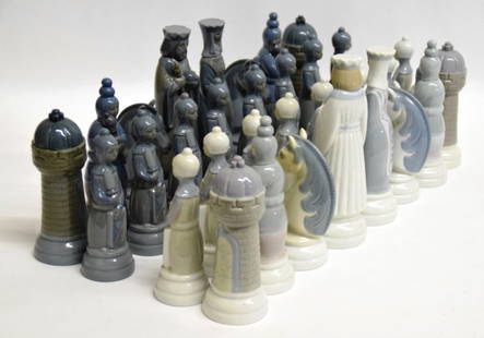 Piero Benzoni Medieval Knights Chess Set