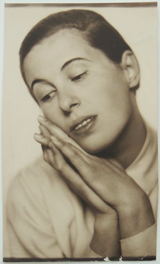 Trude Fleischmann, Portrait of the dancer Ruth Maria Sa