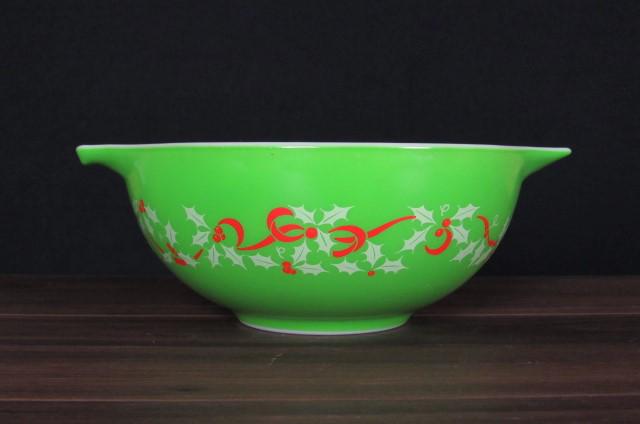 Vintage, Rare Pyrex Htf Christmas Mixing Bowl.