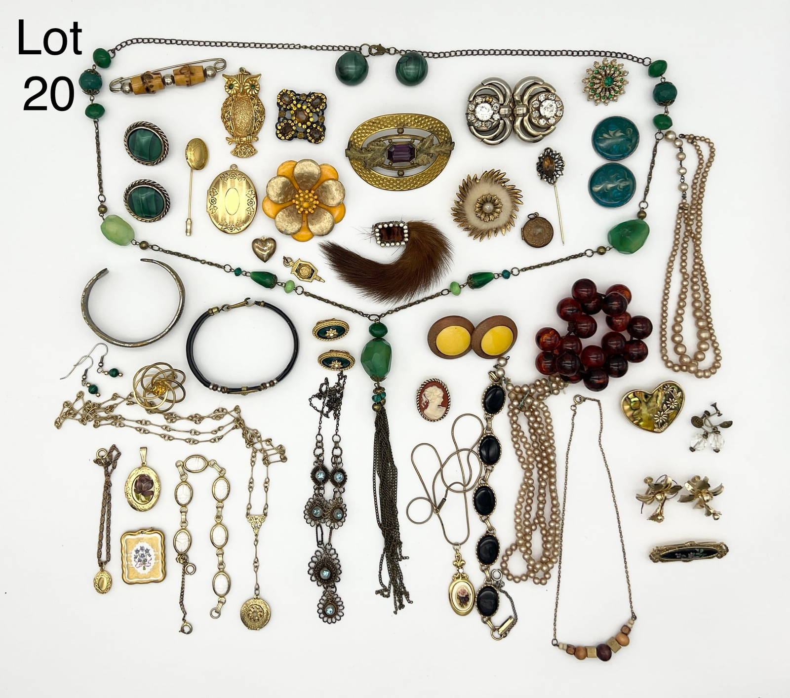 Vintage Costume Jewelry Collection Auction