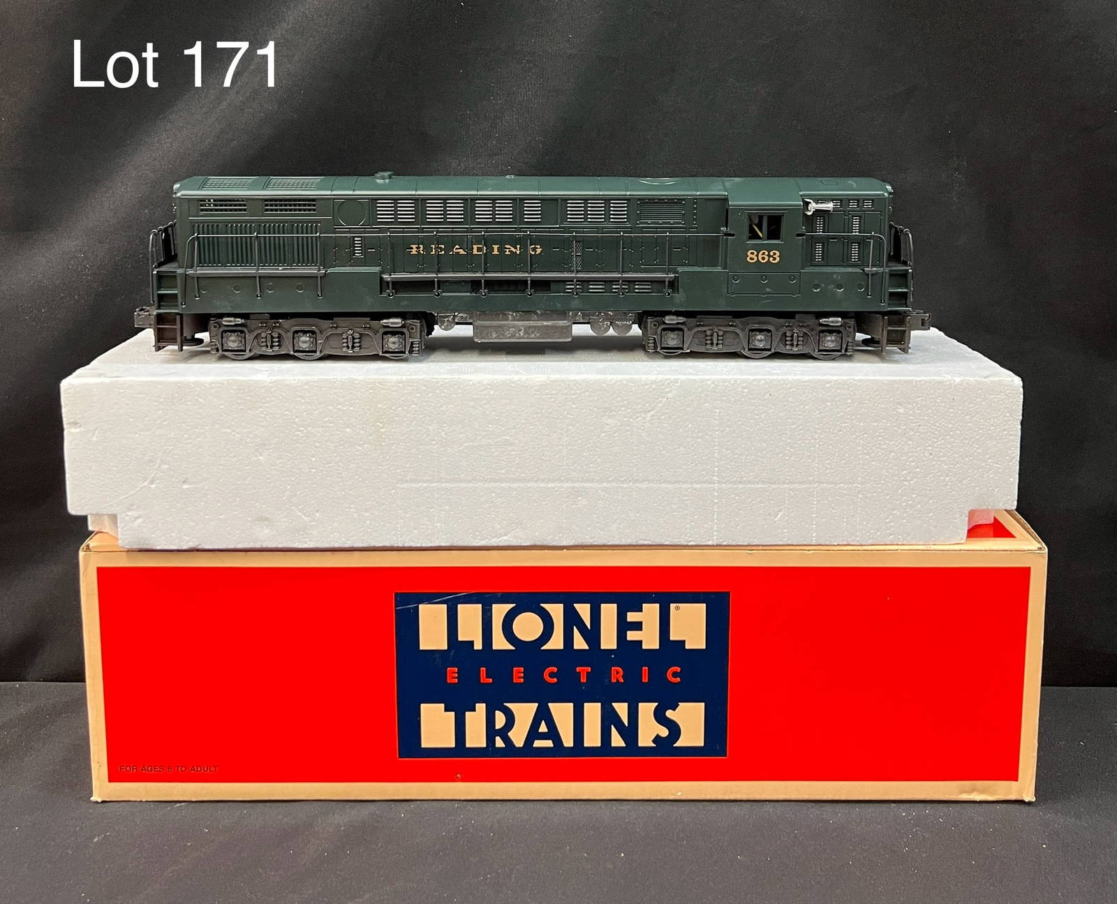 Lionel Trains Reading Fairbanks Morse Trainmaster Diesel Engine (6 ...