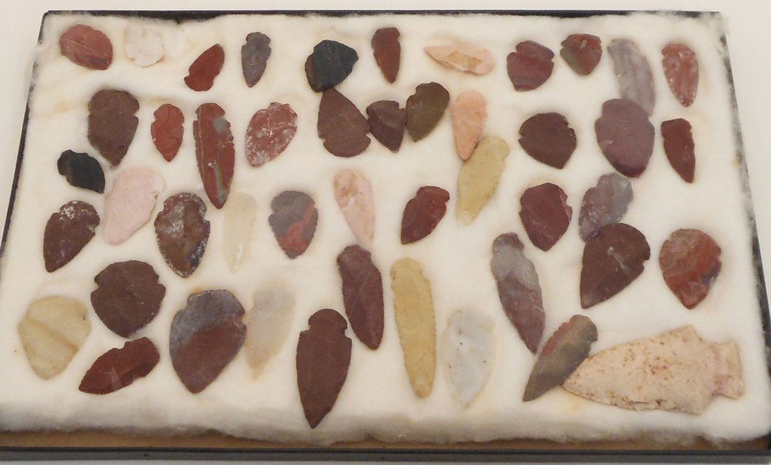 Lot of Apache Native American Arrowheads