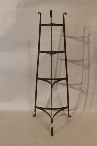 145. Iron Plate Stand