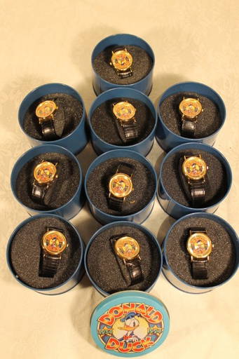 10 Donald Duck Watches