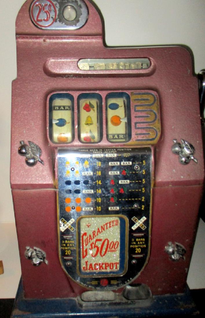 25 Cent Vintage Slot Machine