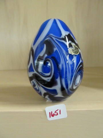 Fenton Barber Blue & Black Swirl Egg