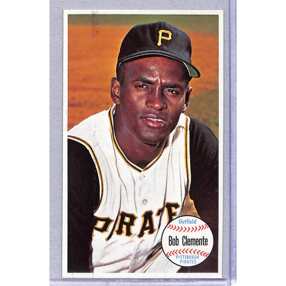 1964 Topps Giants Roberto Clemente Sharp Auction