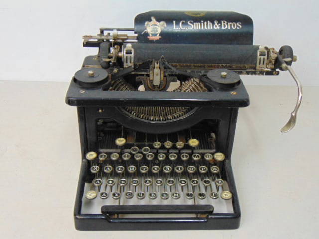 Rare L.c. Smith & Brothers Vintage Typewriter With Cyrillic Keyboard ...