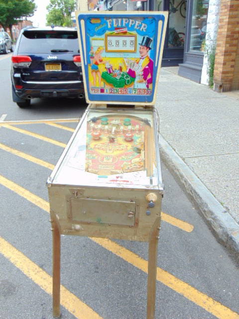 Gottlieb's Flipper Pinball Machine, Original Cabinet, Several Bumpers ...