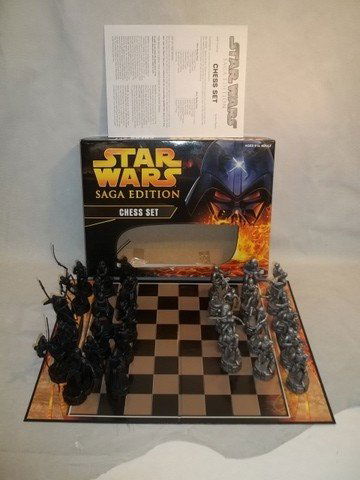 Star Wars Saga Chess Set Complete