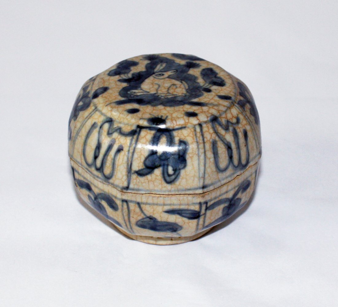 Chinese blue and white octagonal box and cover - Dec 11, 2013 | Art ...