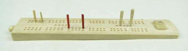 20: 20C ALASKAN CARVED IVORY CRIBBAGE BOARD W BILLIKEN
