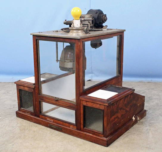 Holcomb and Hoke Popcorn Machine (#0202) on Nov 19, 2022 | Kennedys ...