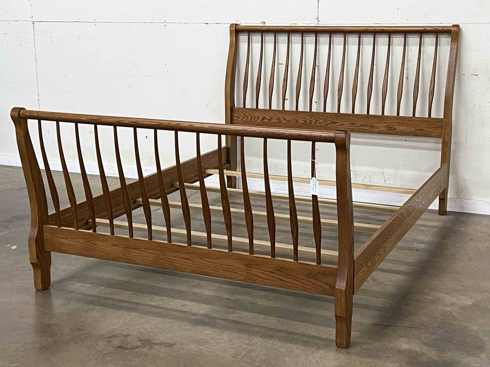 Queen Size Oak Spindle Sleigh Bed Auction