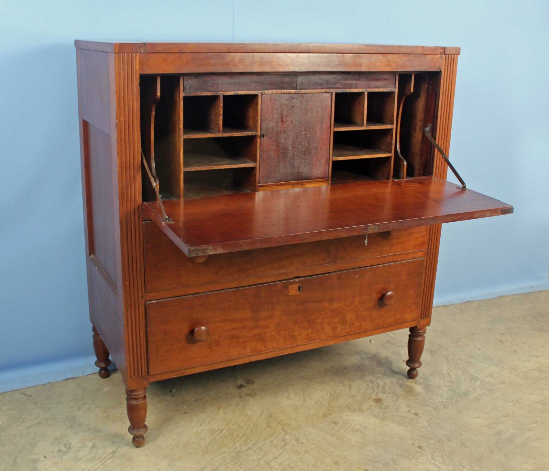 C. 1820 Tennessee Drop Front Cherry Butlers Desk