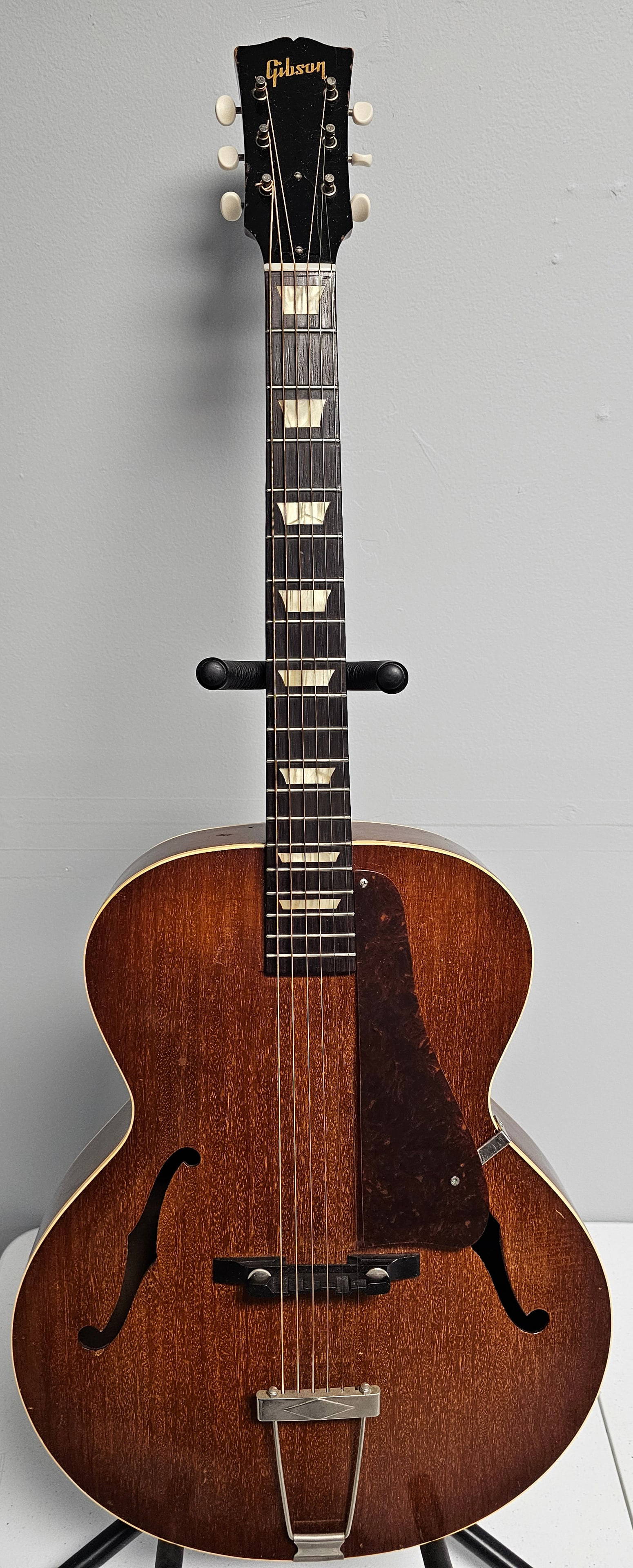 Vintage 1950s Gibson L50 Guitar With Case Auction