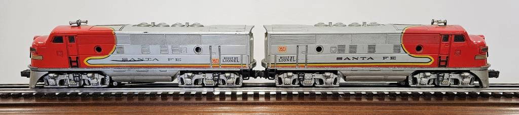 Lionel Post War Santa Fe 2333 F3 Diesel Engine Aa Auction