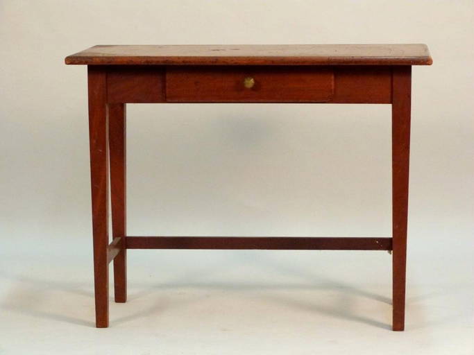 Hepplewhite Style 1 Drawer Table