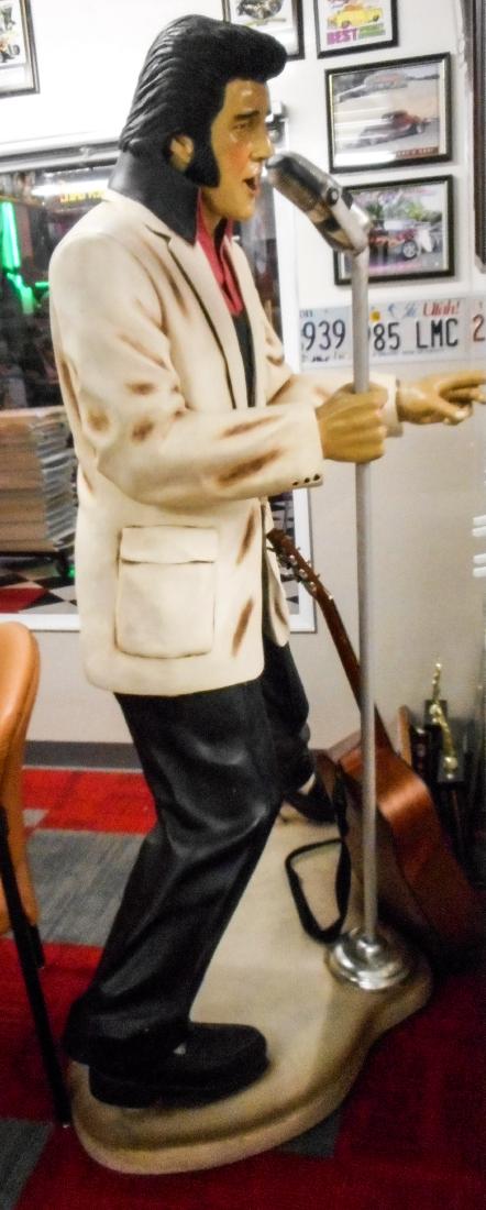 Elvis Statue