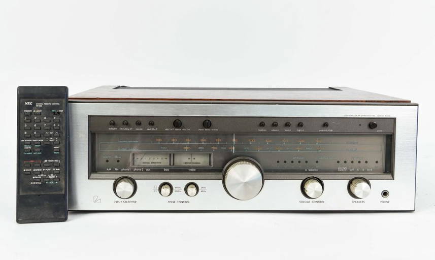 Luxman R 1120 Stereo Receiver
