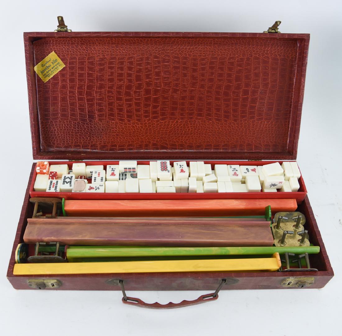 VINTAGE BAKELITE MAHJONG SET