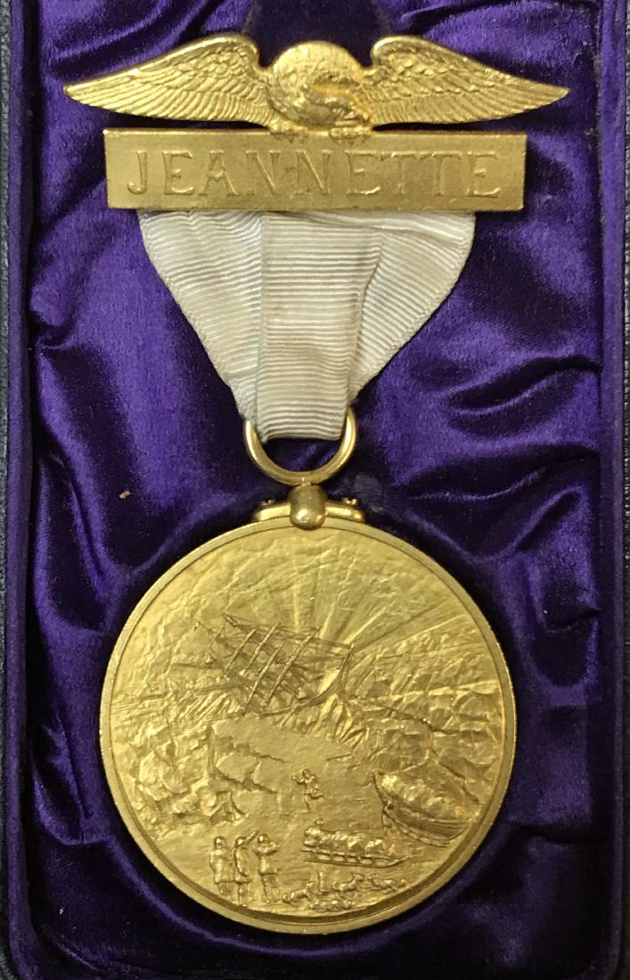 RARE GOLD CONGRESSIONAL MEDAL FOR SURVIVOR