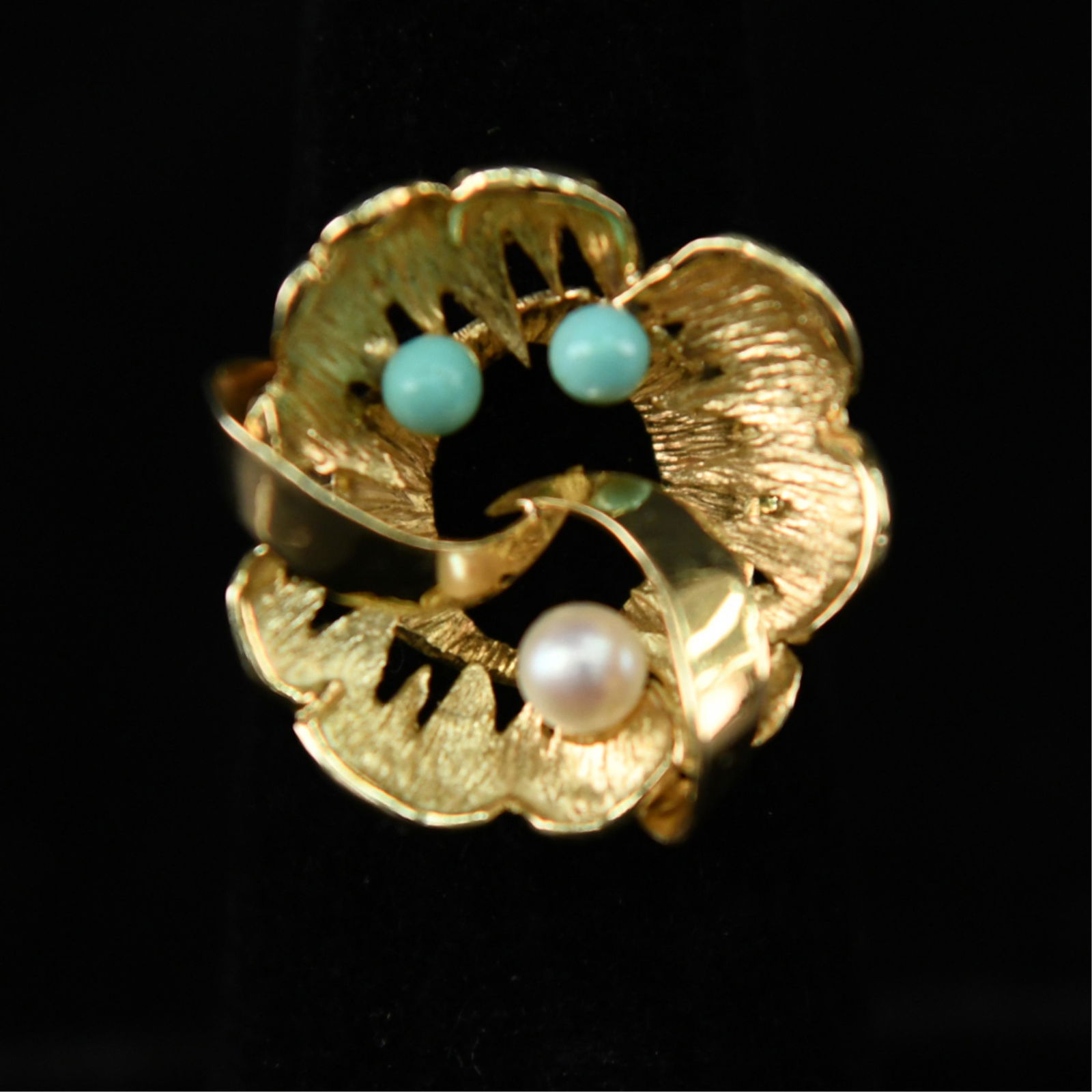 14k Gold Flower Ring