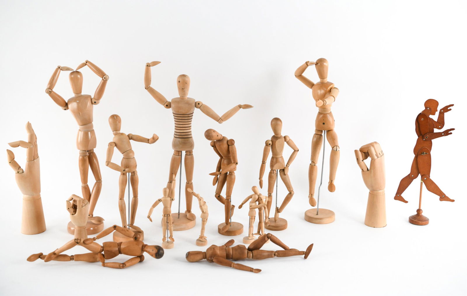 Articulated Artists Model Figure Grouping