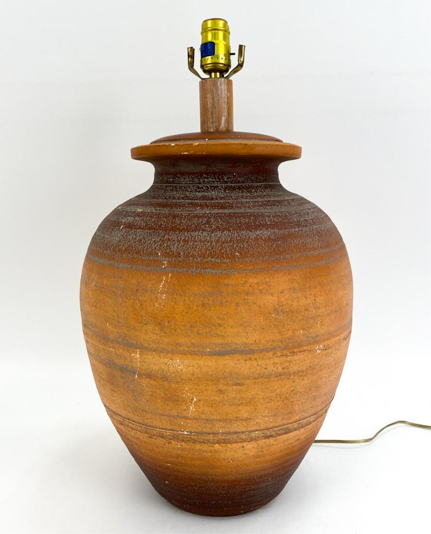 Post Modern Table Lamp By Casual Lamps Of Calif. Auction