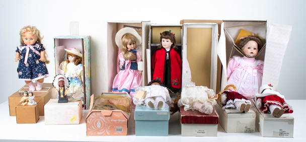 Vintage Dakko Chan Winky Blinky Doll Winking Doll W