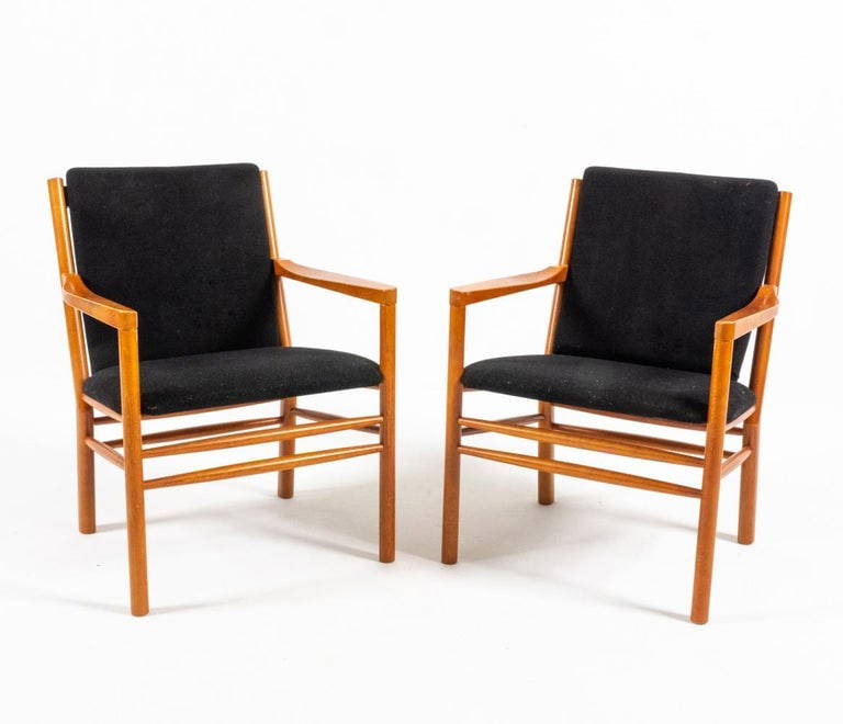 Pair Erik Ole Jorgensen, Kvist Mobler J-147 Chairs Auction