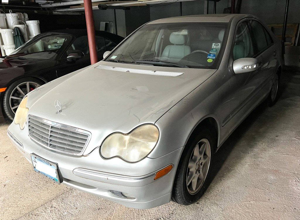Estate 2001 Mercedes C240 Sedan Auction
