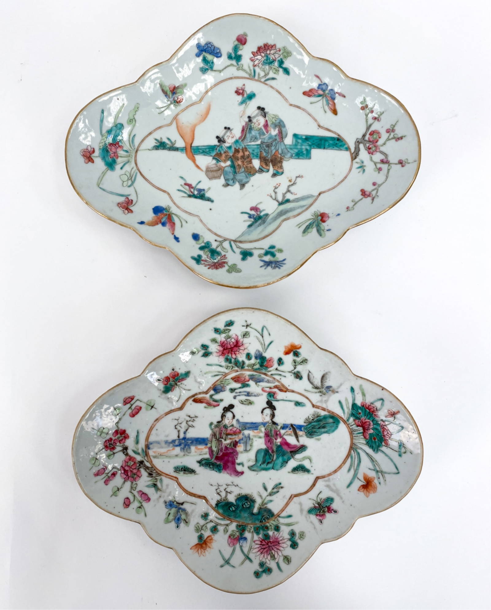 Pair Of Chinese Export Porcelain Footed Plates Auction