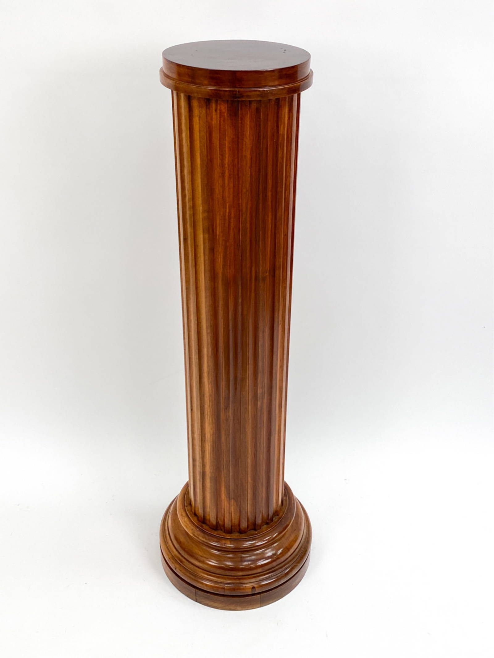 Contemporary Fluted Wood Display Column Auction